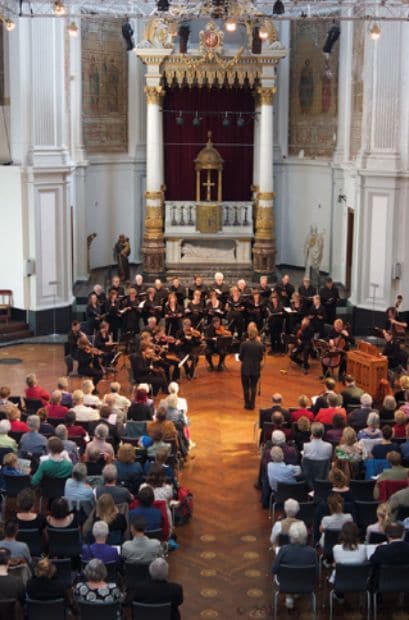 Bach Consort speelt Zapp Mattheus - Place de l'Opera