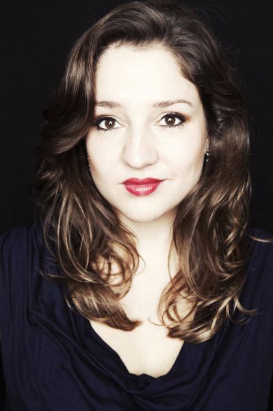 Maria Fiselier is trots op eerste plaat - Place de l'Opera