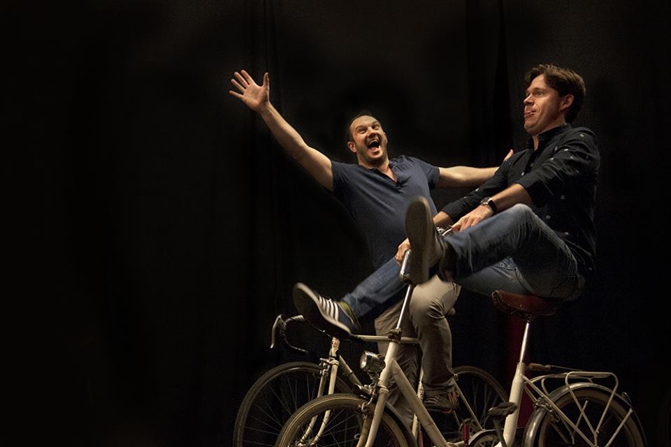 The Ministry of Operatic Affairs speelt Così - Place de l'Opera