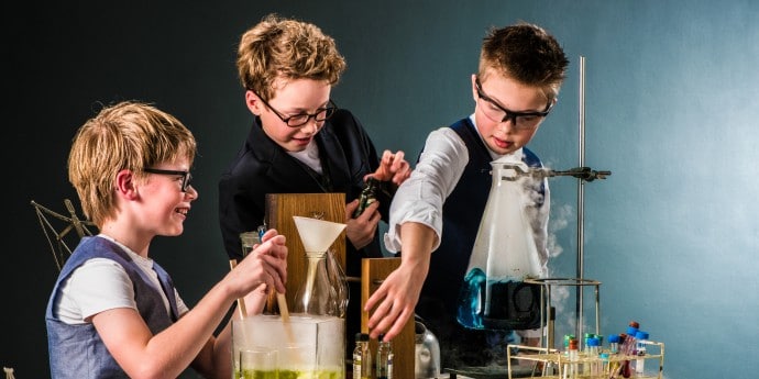 Nieuwe jeugdopera Uitvinders in première - Place de l'Opera