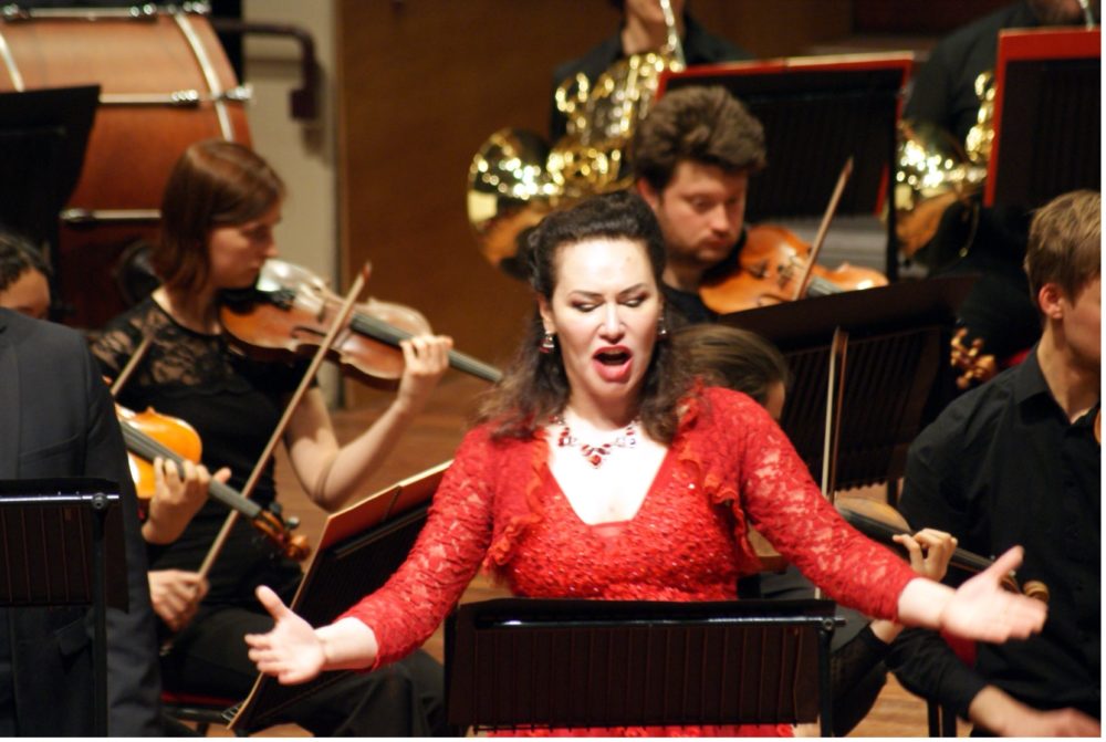 Elenora Hu grote klasse in La sonnambula - Place de l'Opera